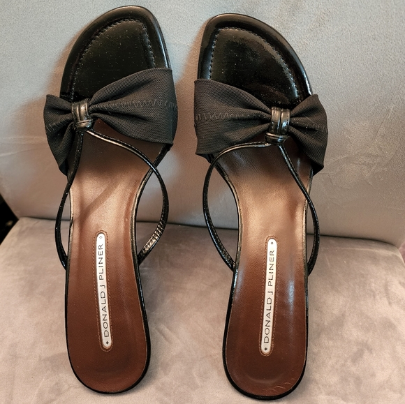 Donald J. Pliner | Shoes | Donald J Pliner Bow Heeled Sandals | Poshmark